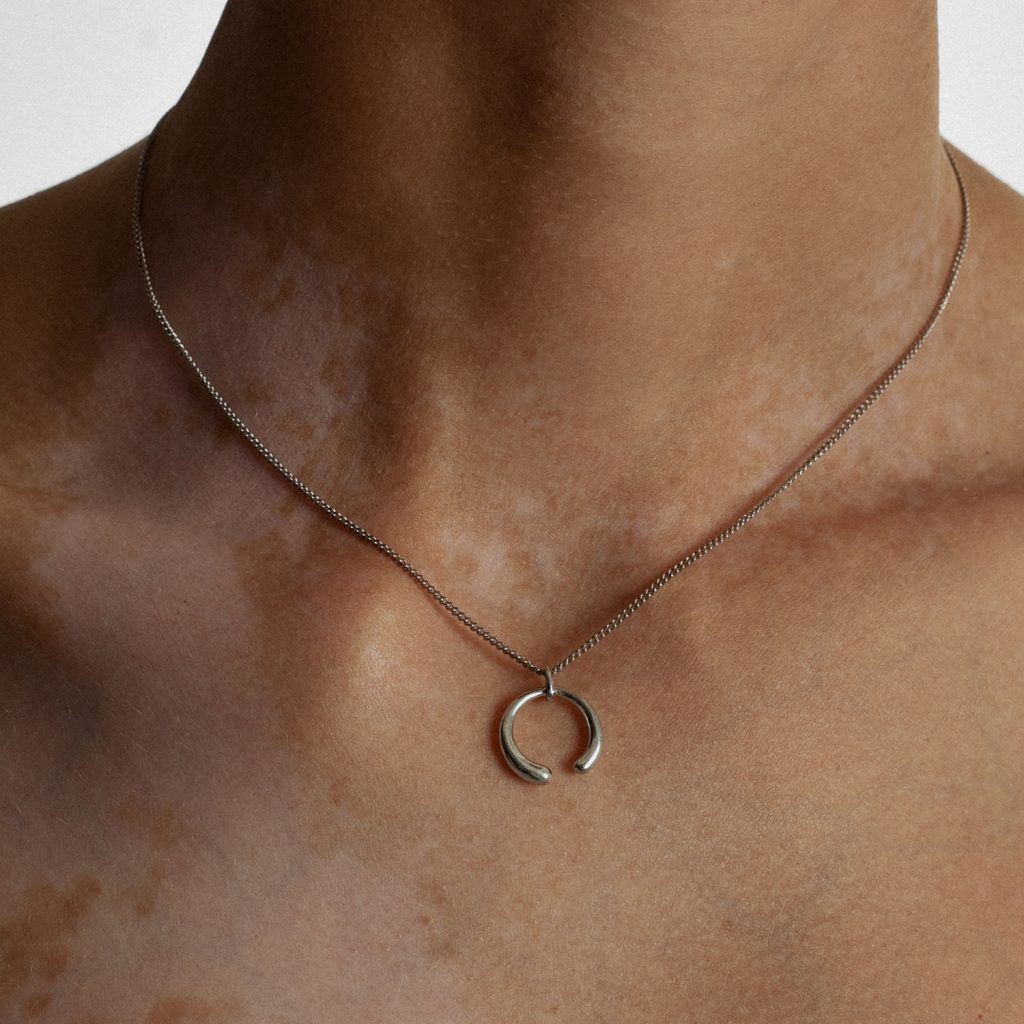 Цепи с подвеской Onia купить в интернет-магазине Darkrain